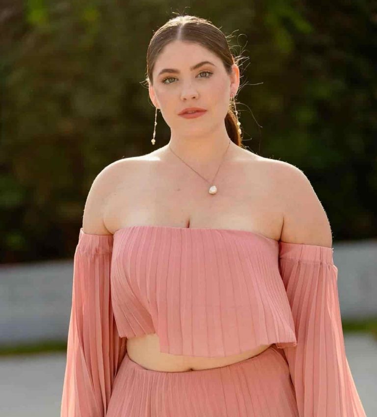 Gigi Robinson Net Worth, Age, Family, Boyfriend, Biography, More