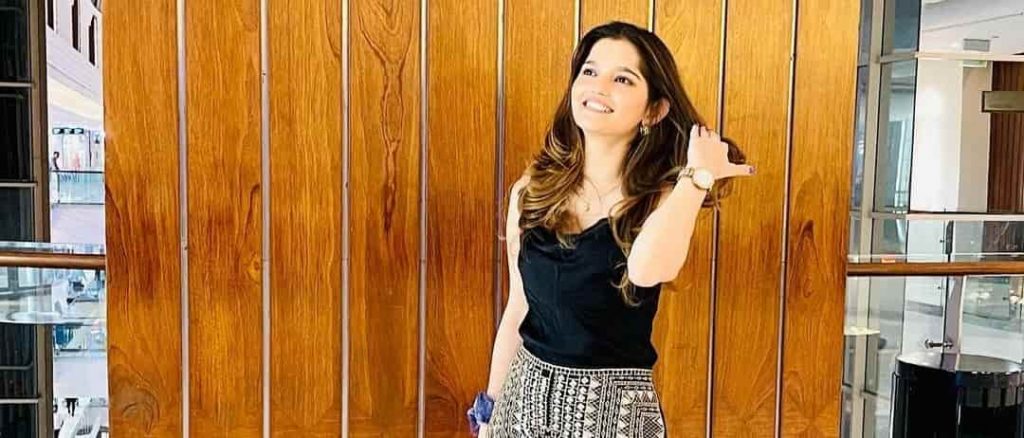 Sakshi Net Worth, Age, Family, Boyfriend, Biography, and More